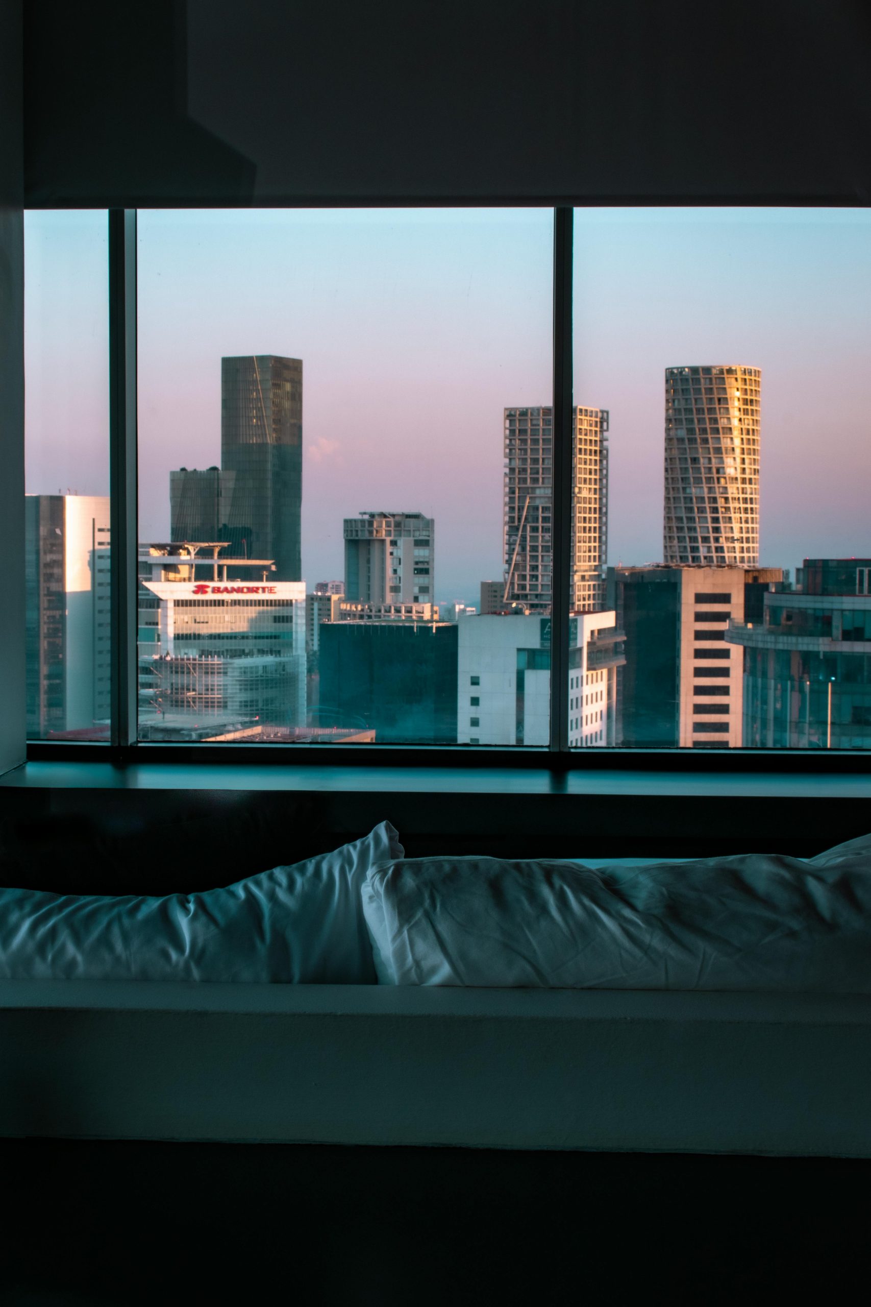 Effective Ways for Reducing Noise Pollution in Urban Homes
